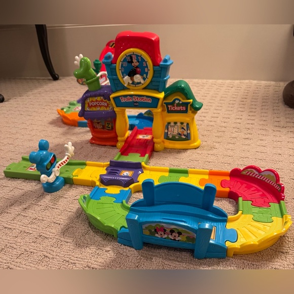 Toys | Vtech Disneys Mickey Mouse Choo Choo Express Train Station Go Go ...